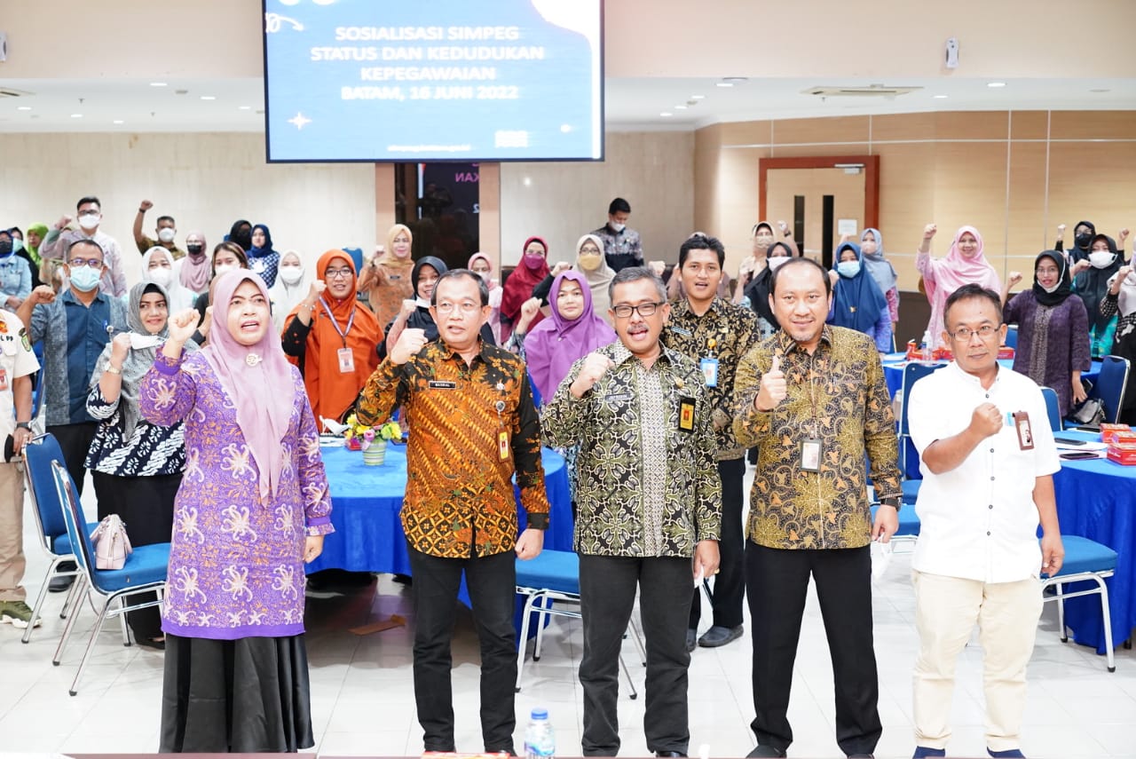 Sosialisasi SIMPEG Status dan Kedudukan Kepegawaian - Badan Kepegawaian ...